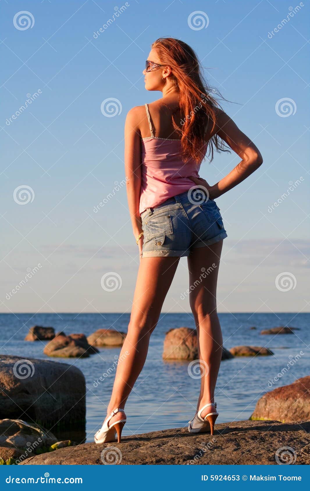 Young girl from back stock image. Image of ocean, adult - 5924653