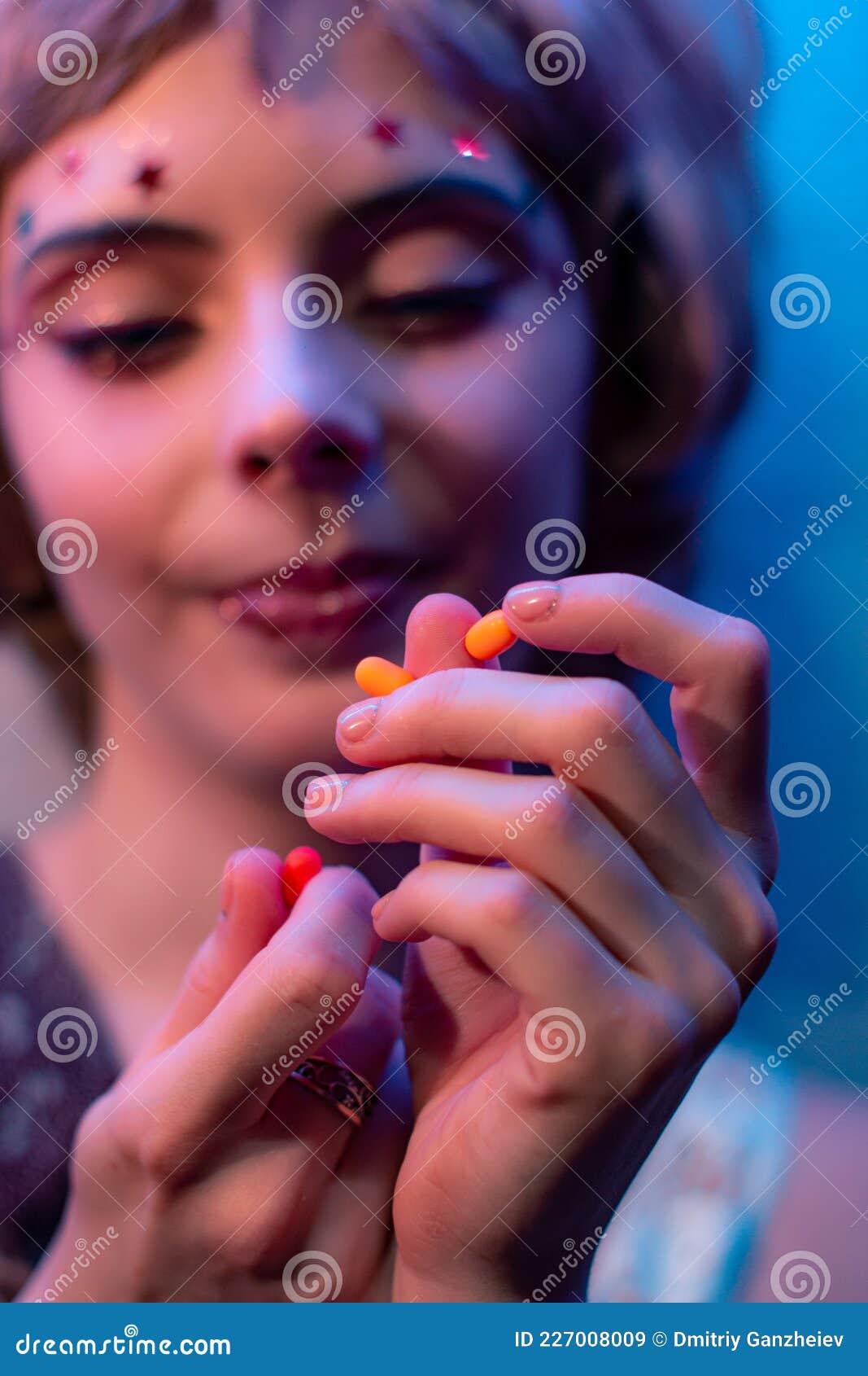 Forgetting stock image. Image of drugs, girl, youth - 227008009