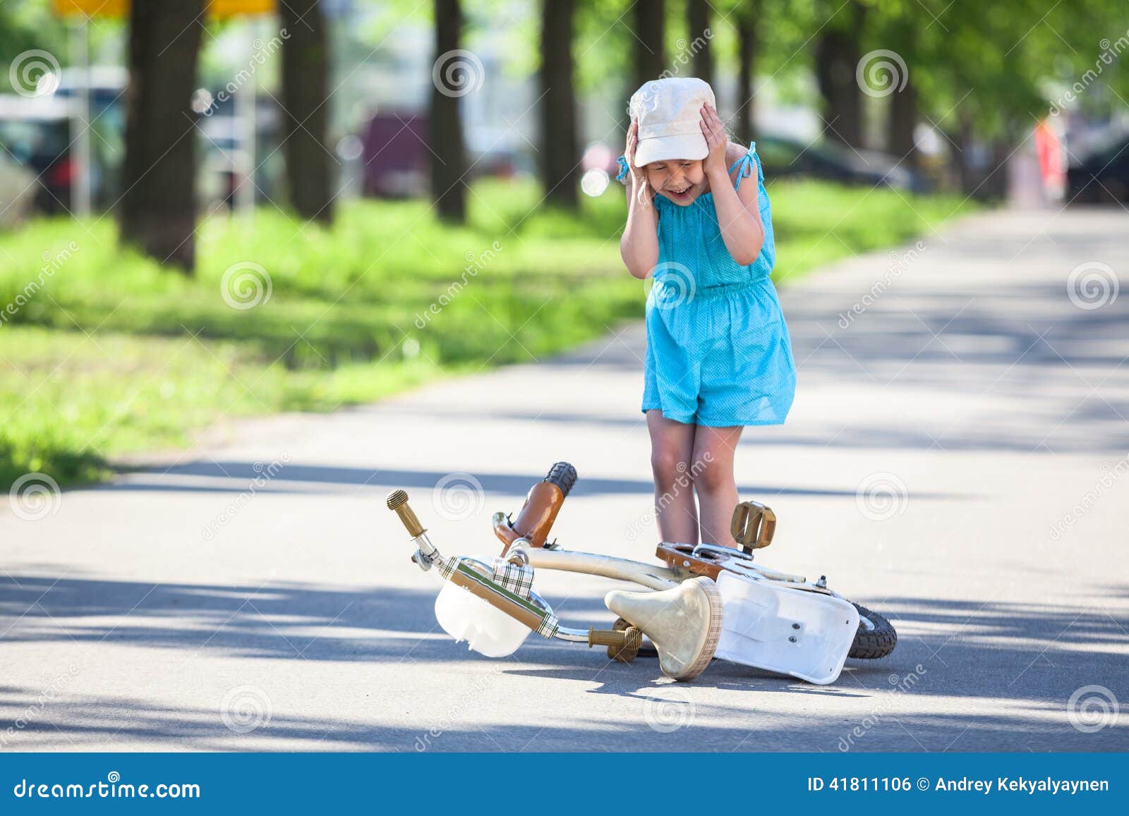 Young Girl Crying after Falling Down from Bicycle Stock Photo - Image ...