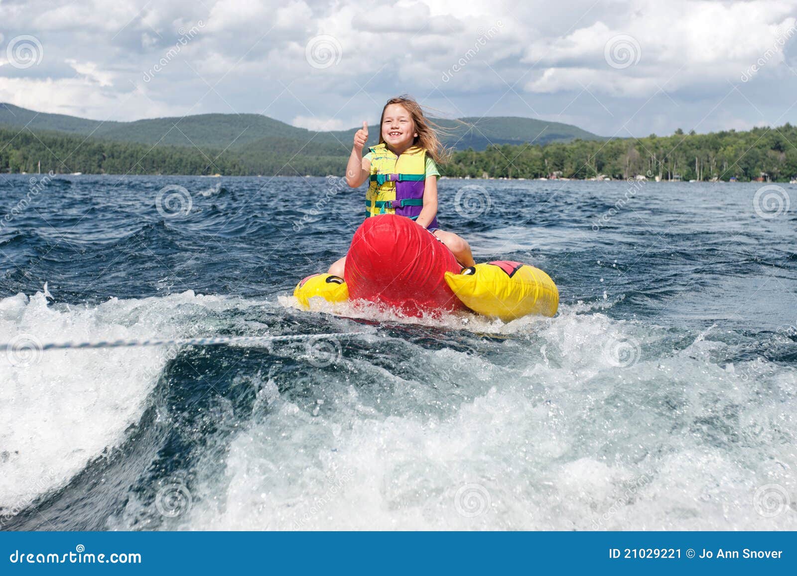 Young Girl Enjoying the Tow Stock Image - Image of child, summer: 21029221