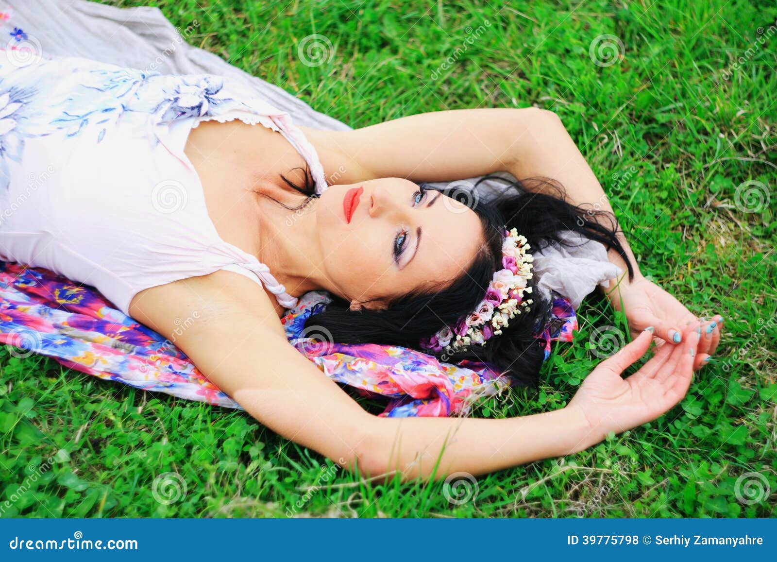 Young Girl Lay on the Grass Stock Photo - Image of eyes, ecology: 39775798