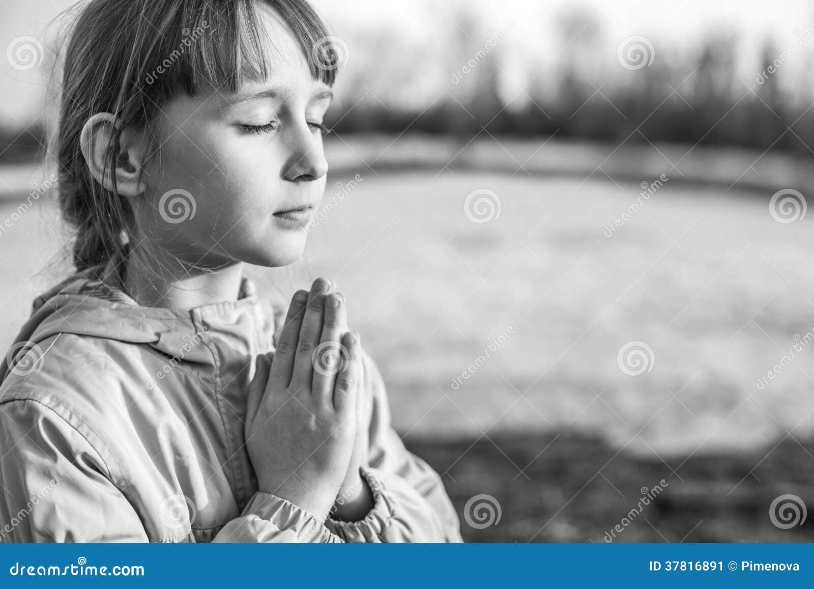 Young girl praying stock image. Image of girl, portrait - 37816891