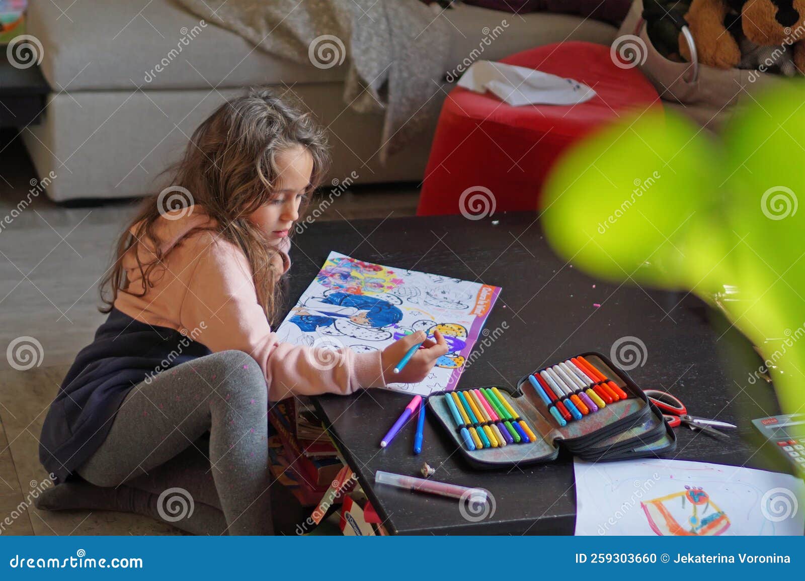 Young Girl 6-7 Years Old Drawing Stock Photo - Image of people, faces ...