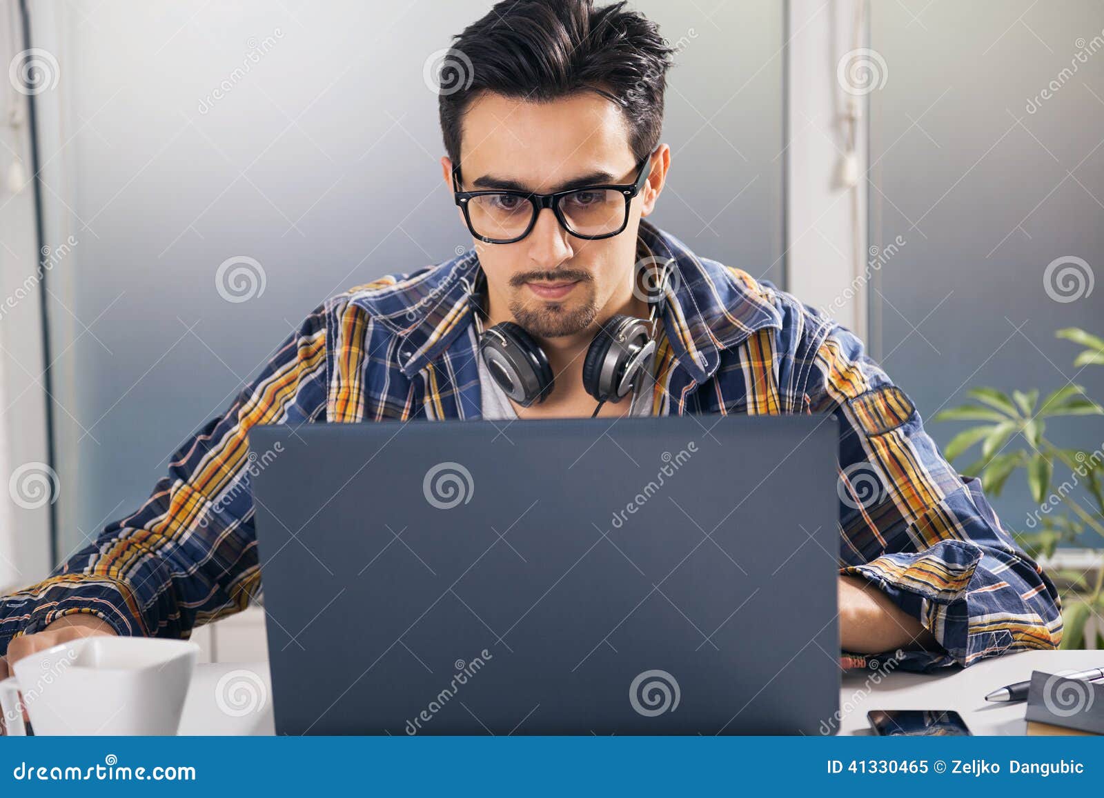Young graphic designer stock image. Image of indoors - 41330465