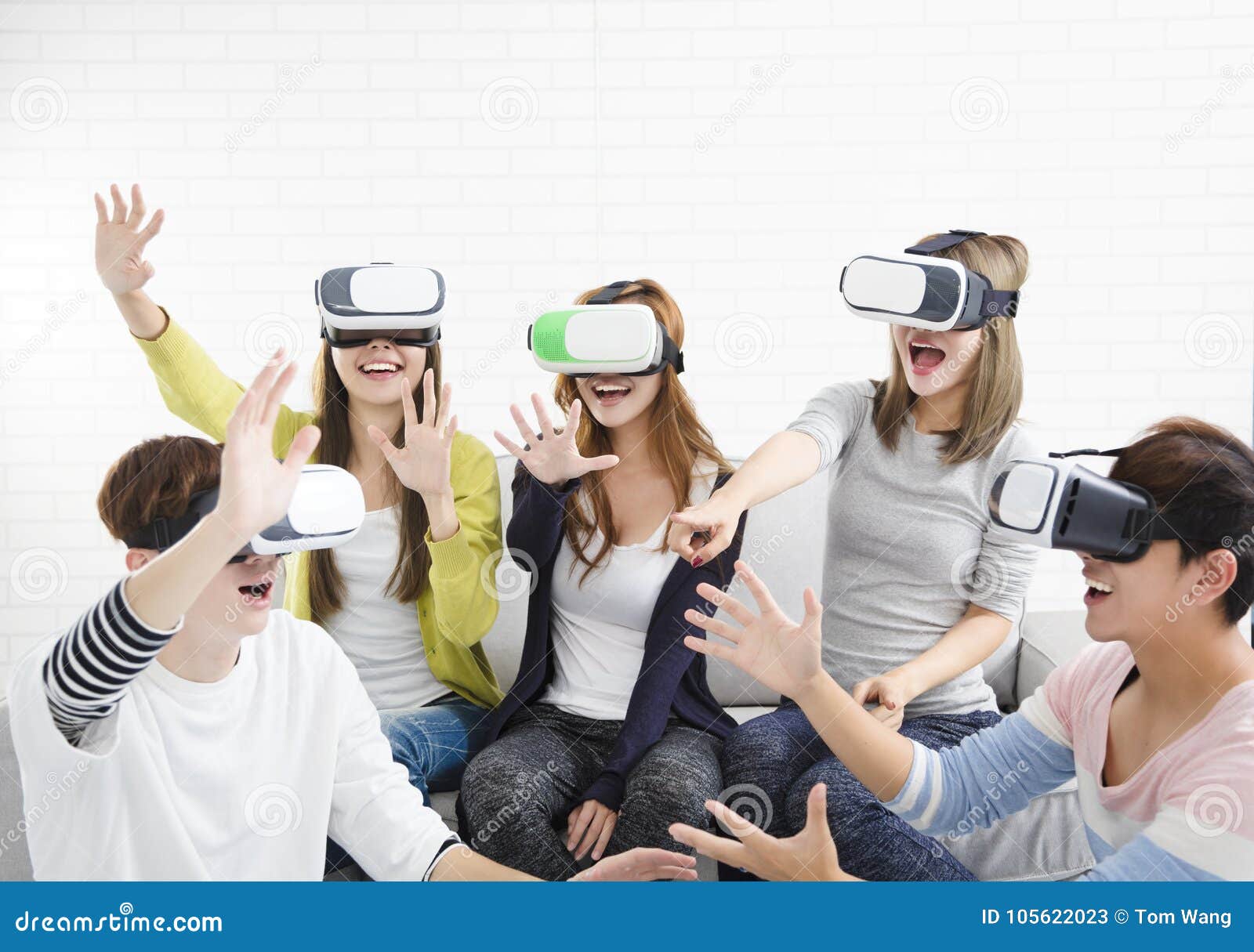 Young Group Having Fun with New Technology Vr Stock Image - Image of ...