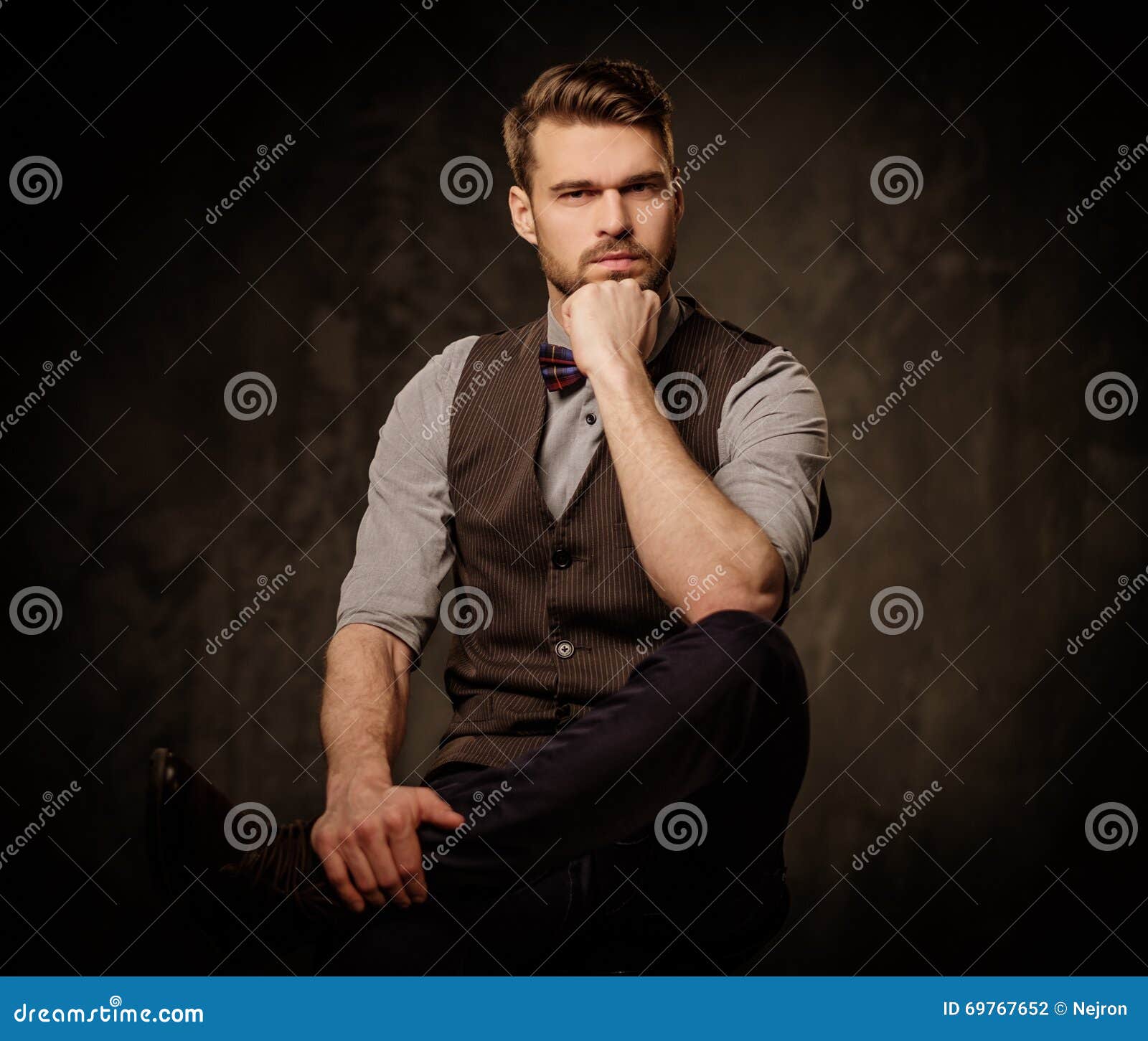 Old Fashioned. Beard Grooming. Real Masculinity. Retro Gentlemen ...