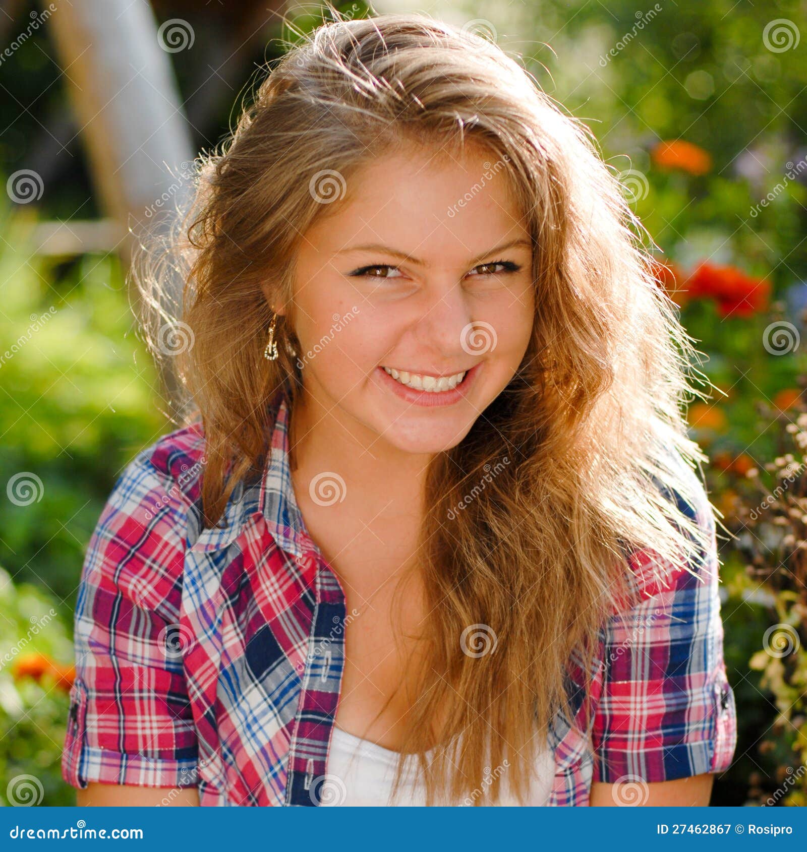 Young Happy Smiling Teenage Girl Portrait Stock Image - Image of ... Young Happy Smiling Teenage Girl Portrait Stock Image - Image of ...