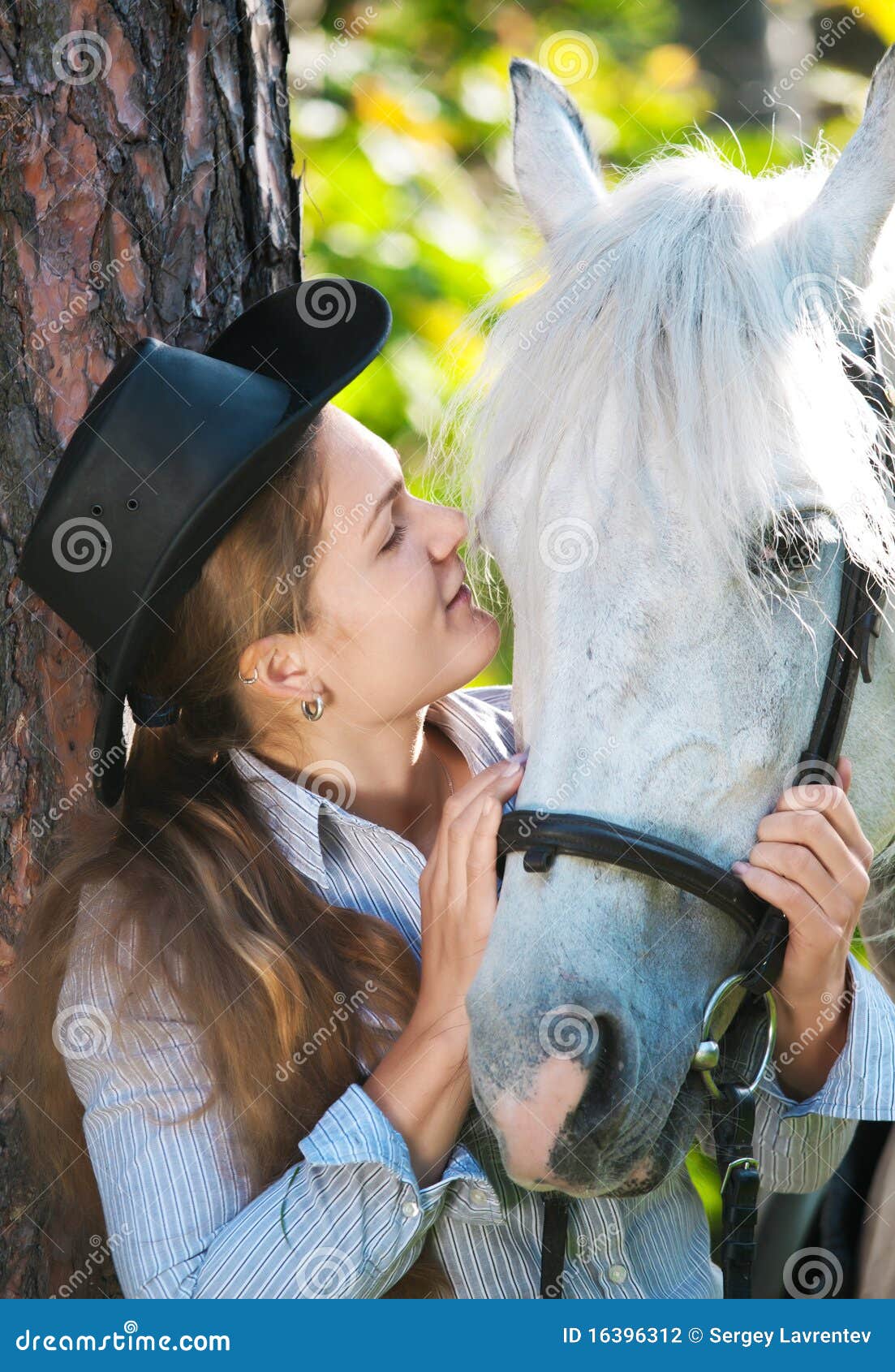 Young Lady Hugging Her Horse Stock Photo - Image of cowboy, rural: 16396312