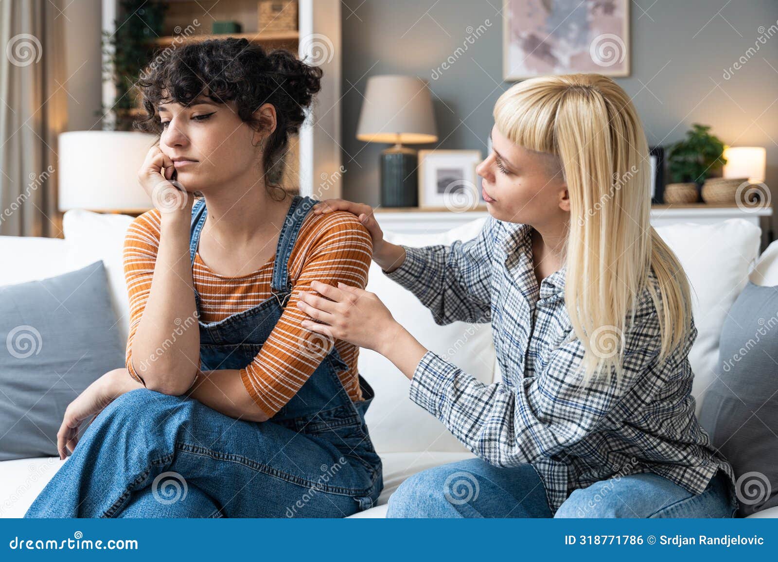 Young Lesbian Couple Having Relationship Difficulties And Arguing At