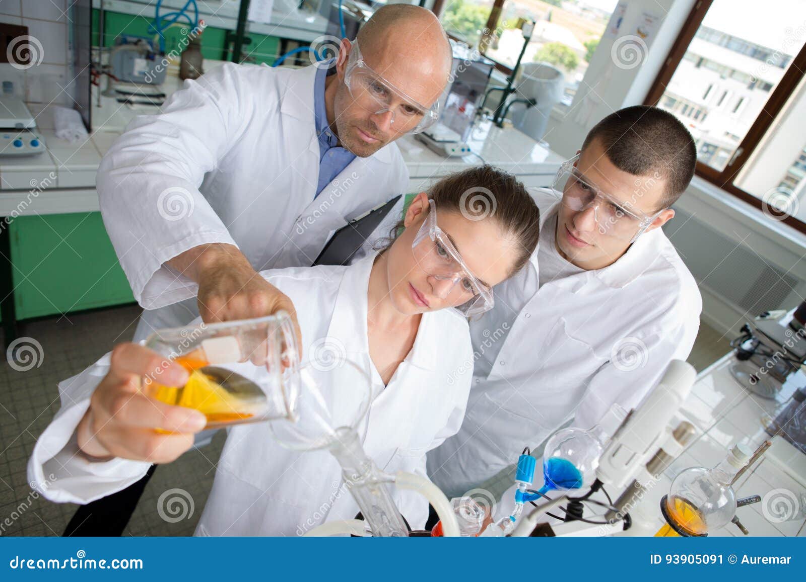 Young Life Science Professional Pipetting Solution into Glass Cuvette ...