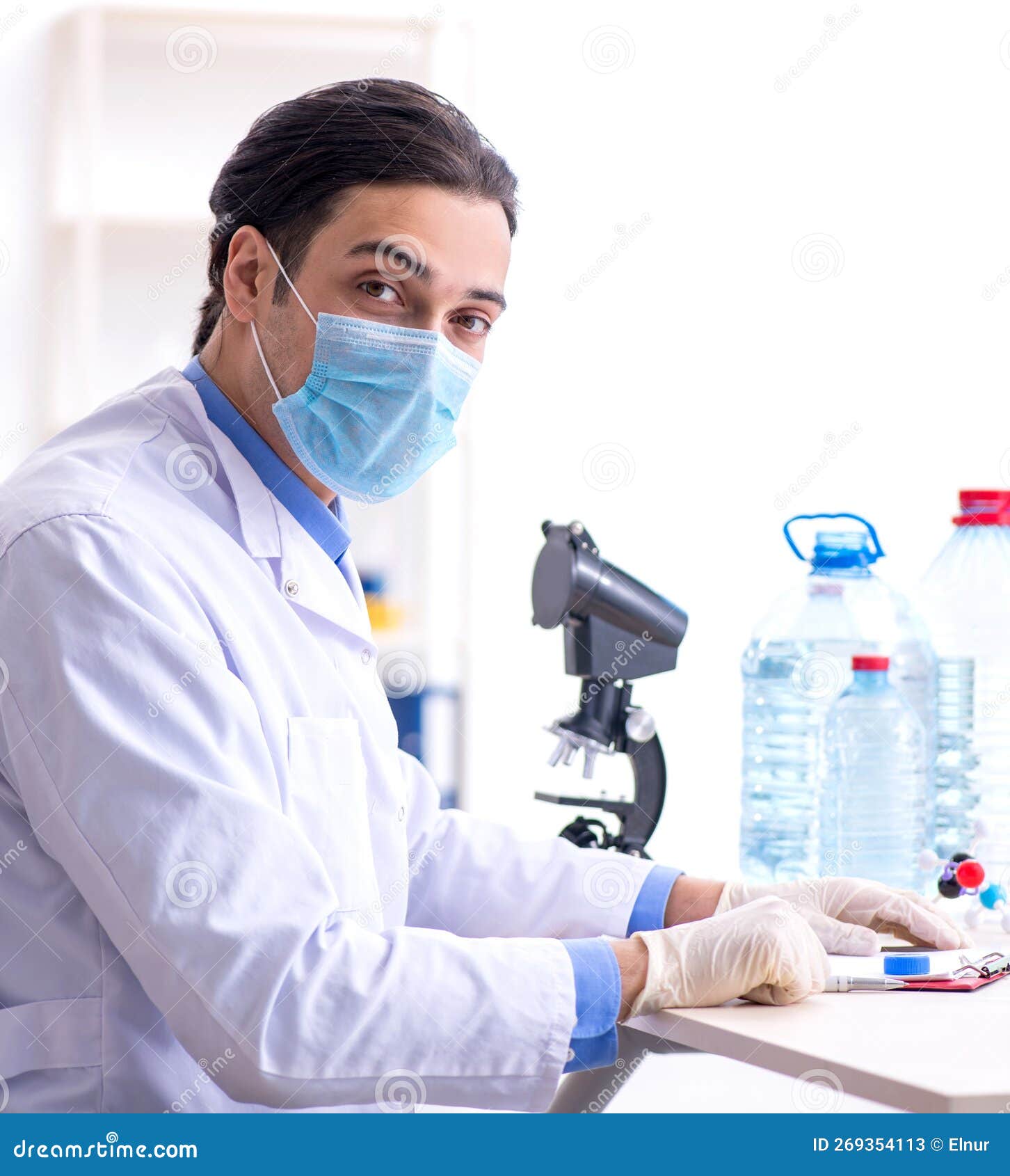 Young Male Chemist Experimenting in Lab Stock Image - Image of ...