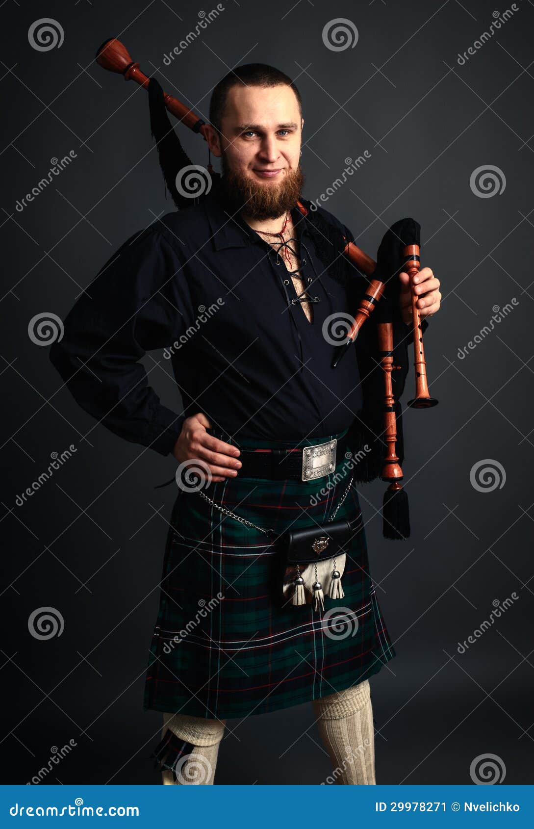 Scottish piper stock image. Image of musical, indigenous - 29978271