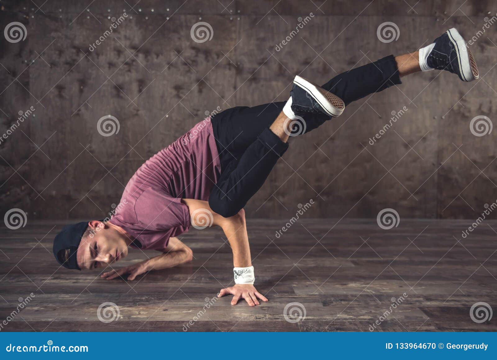 Headstand Breakdance