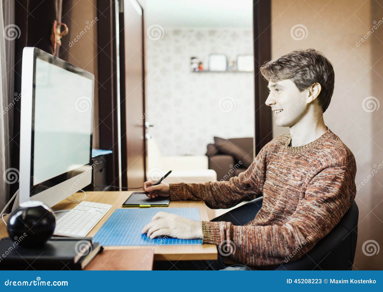 Young Man at Home Using a Computer Stock Image - Image of office, idea ...