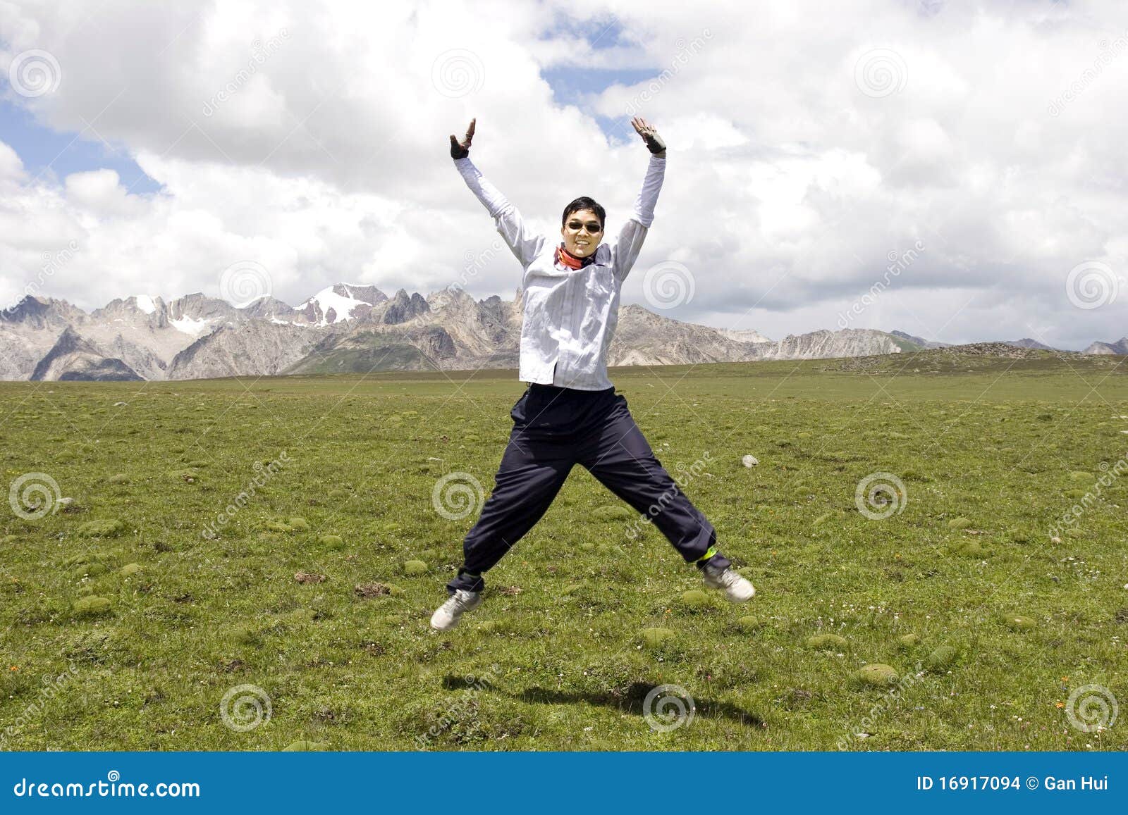 Young man jumps high stock photo. Image of chinese, energy - 16917094