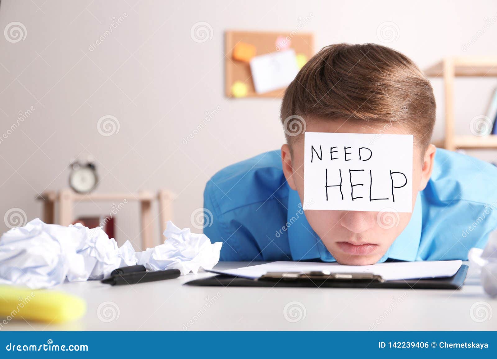 Young Man with Note NEED HELP on Forehead at Workplace Stock Photo ...