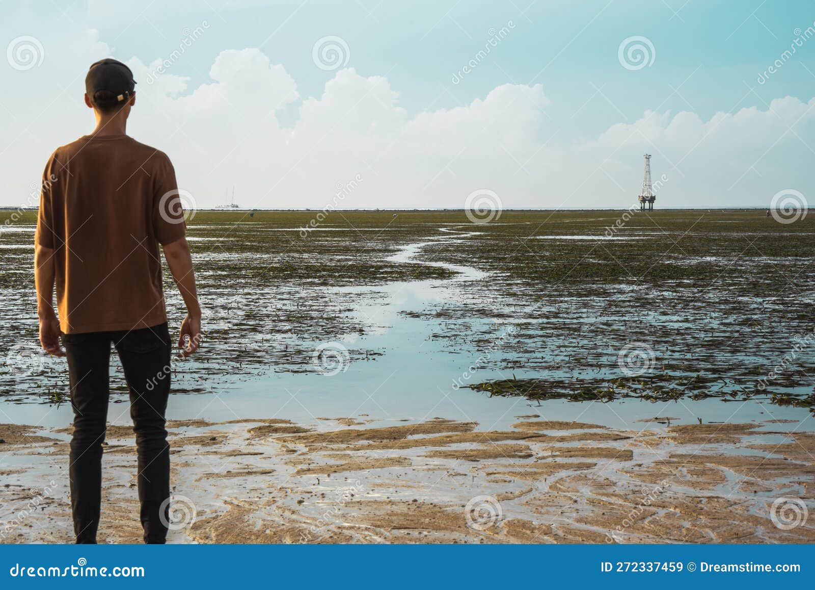 The Young Man Stands on the Choice of a Difficult Path in Achieving the ...