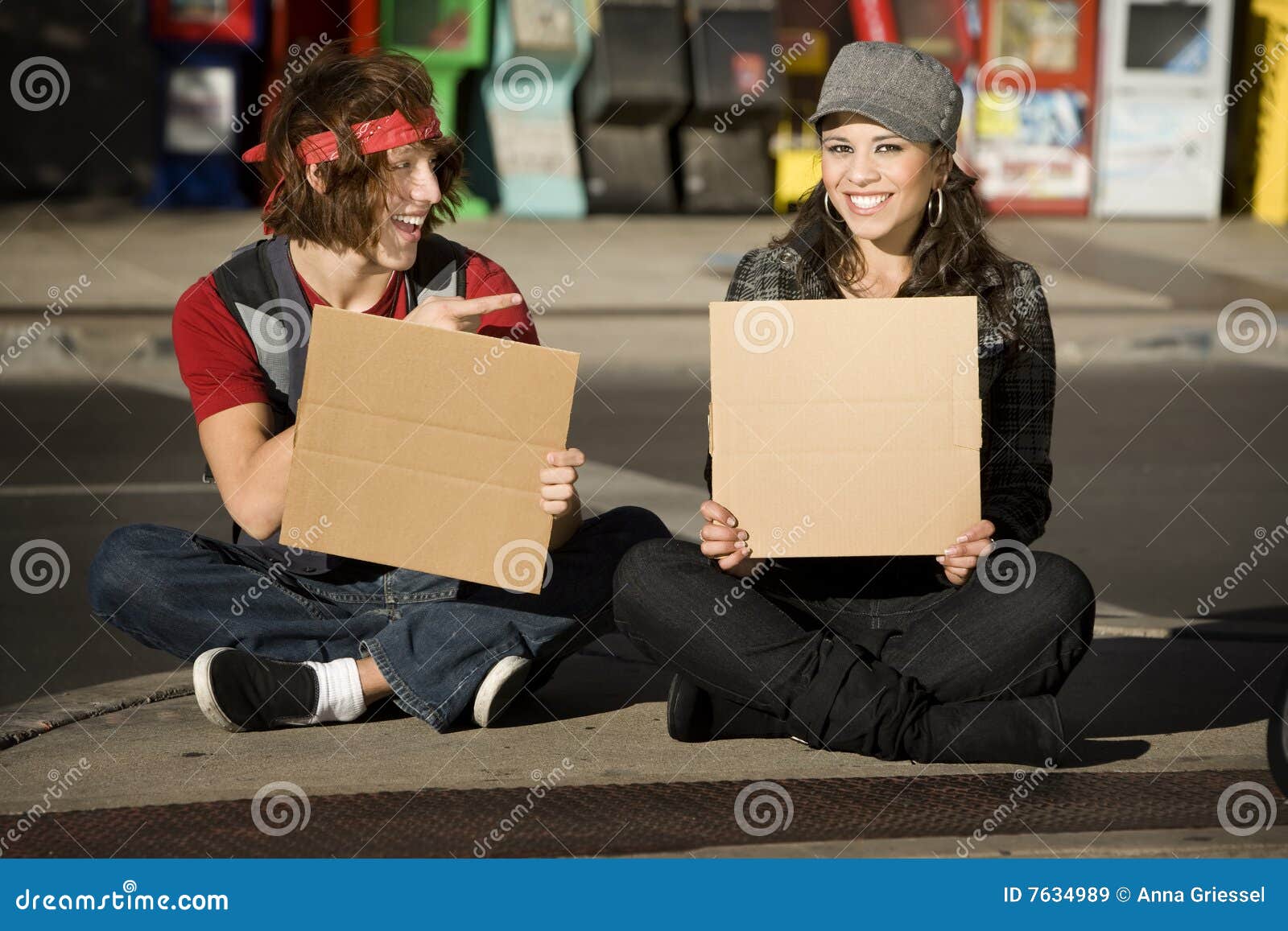 Cardboard Signs Stock Photography | CartoonDealer.com #86169524