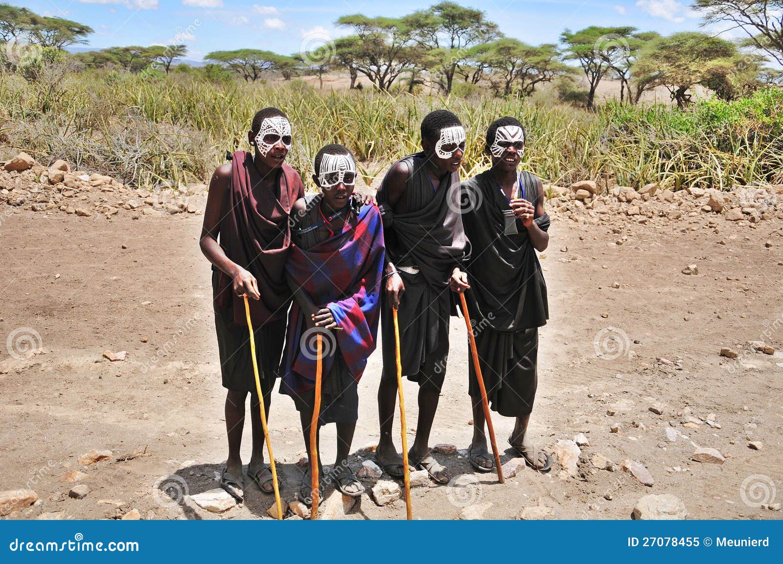 Young Masai men editorial image. Image of clap, culture - 27078455