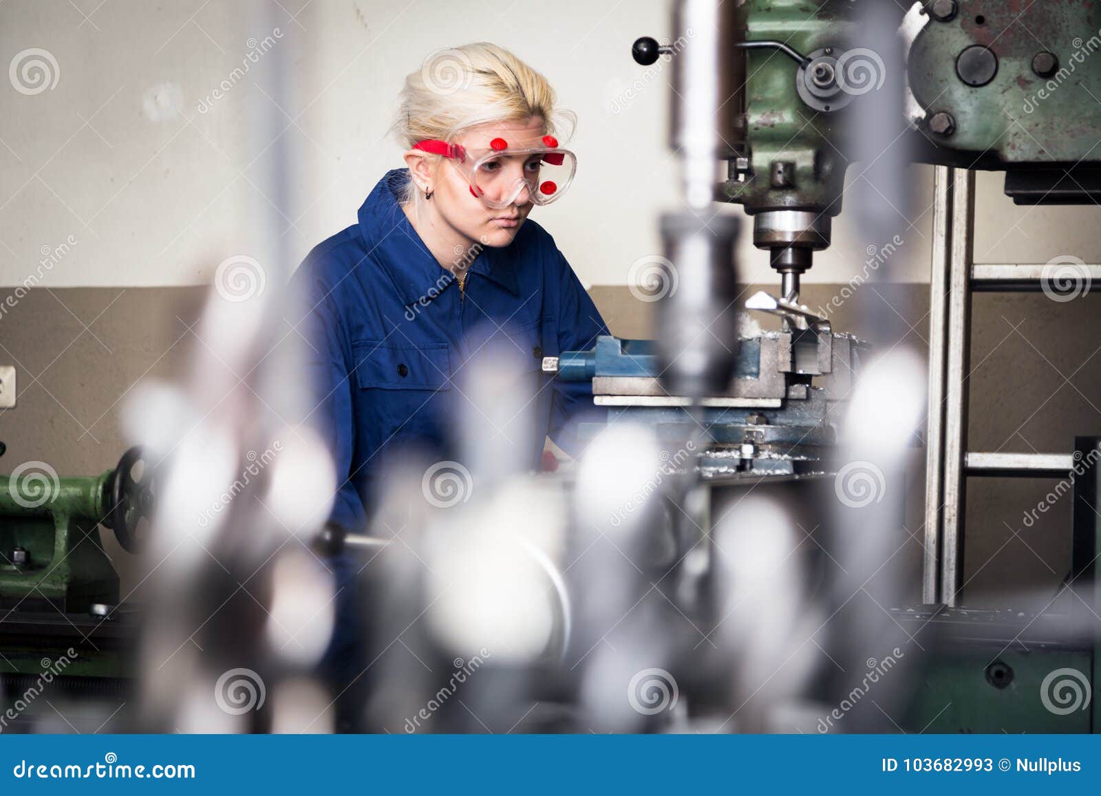 Young Mechanic Apprentice on Milling Machine Stock Image - Image of ...
