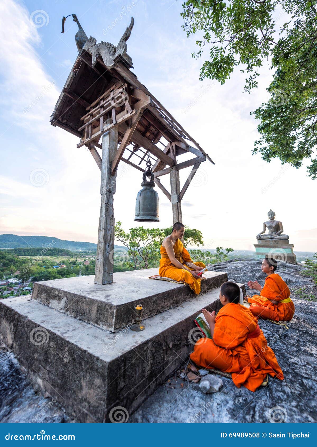 Young Novice Monks Learning Stock Photo - Image of book, calm: 69989508