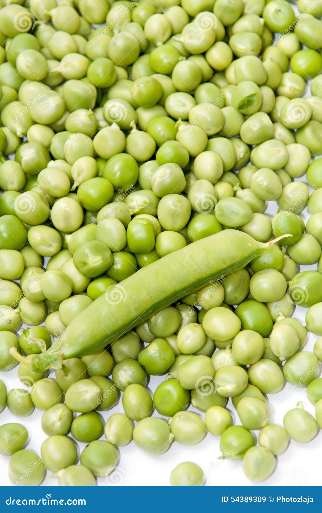 Young Peas and Peas in the Shell Stock Image - Image of nature ...