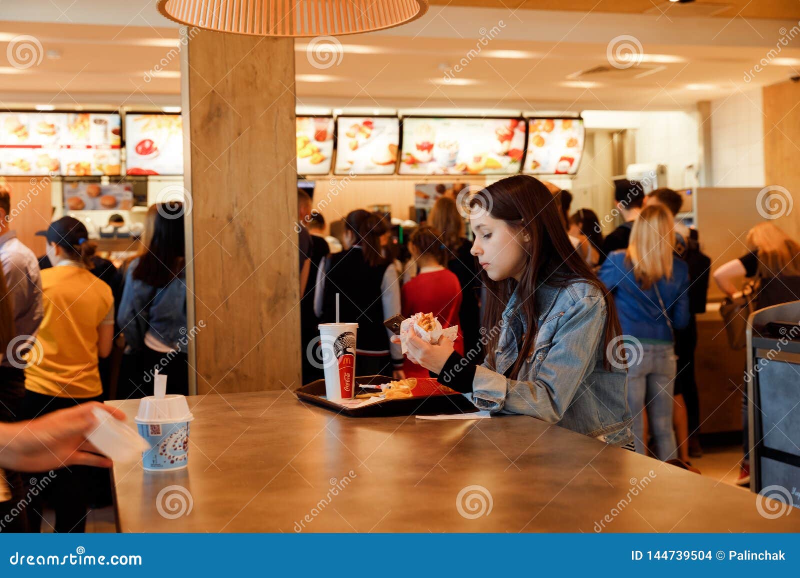 Young People Eating in a Mcdonald`s Editorial Stock Image - Image of ... Young People Eating in a Mcdonald`s Editorial Stock Image - Image of ...