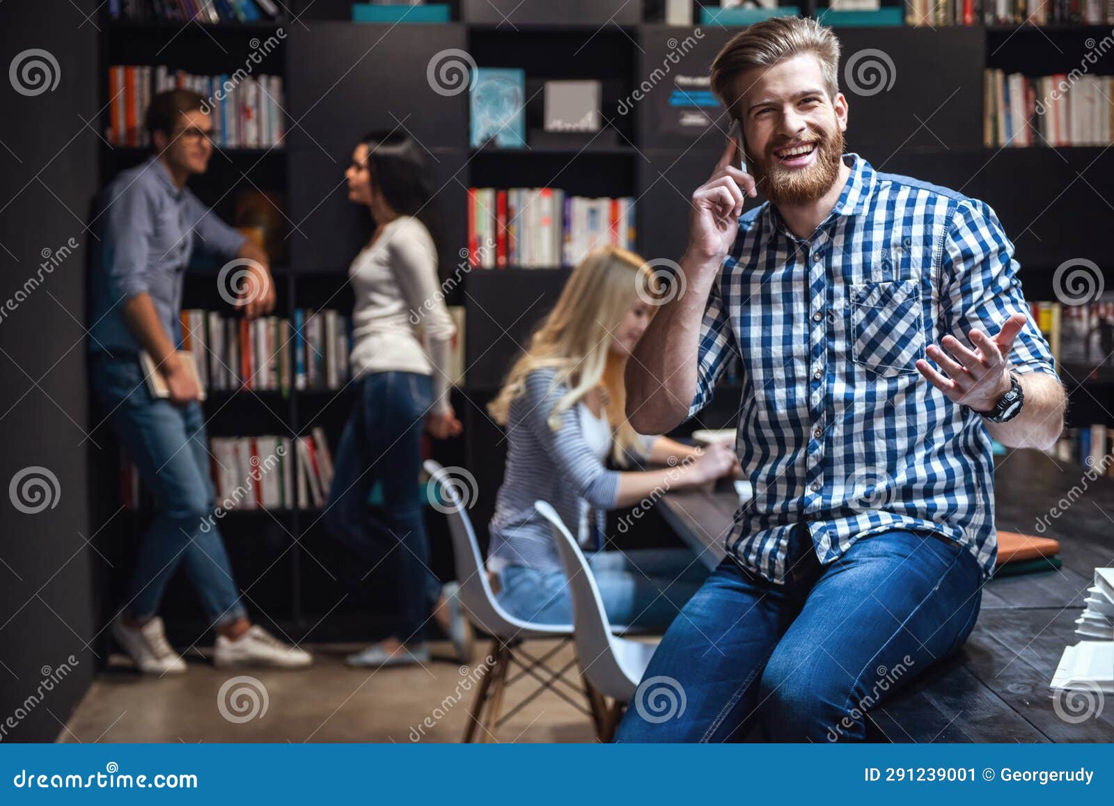 Young People in the Library Stock Image - Image of happy, adult: 291239001