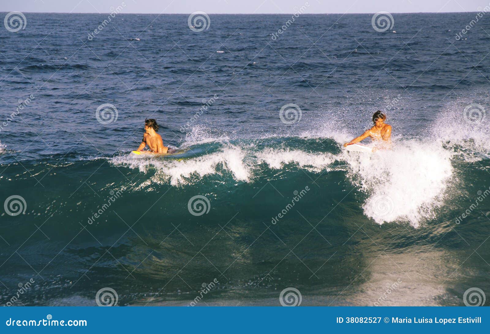 Young People Surfing in Hawaii Editorial Photography - Image of clear ...