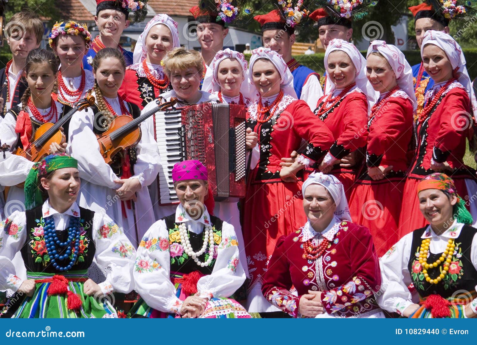 Young People in Traditional Ethnic Clothing Editorial Image - Image of ...
