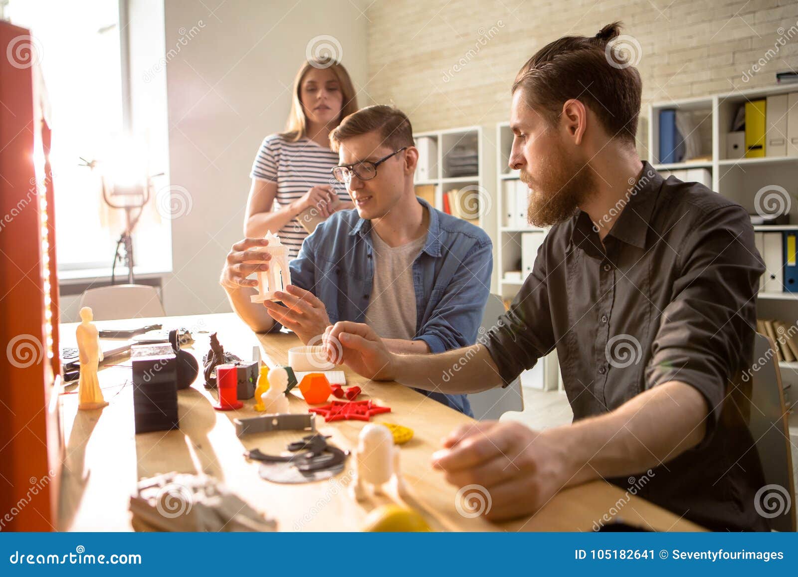 Young People Using 3D Printer Stock Image - Image of studio, artist ...