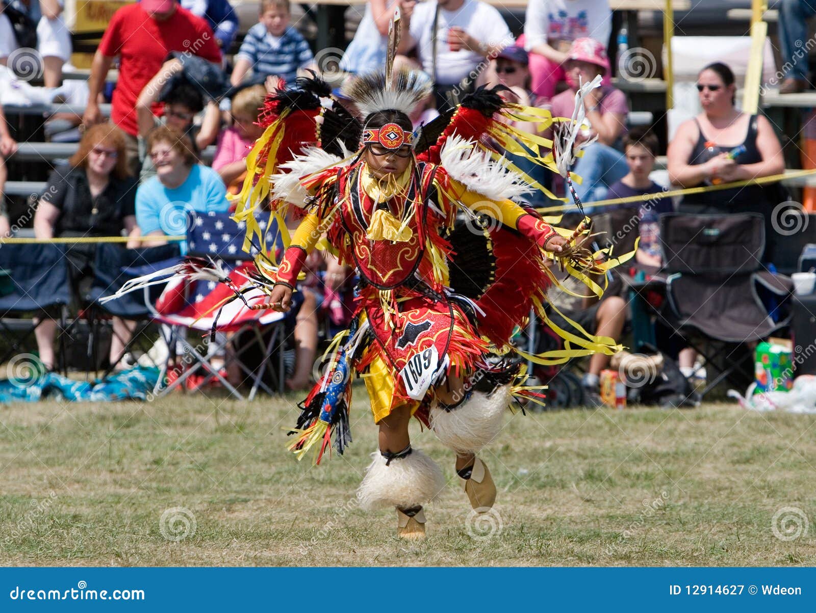 Young Powwow Traditional Dancer Editorial Photography - Image of event ...