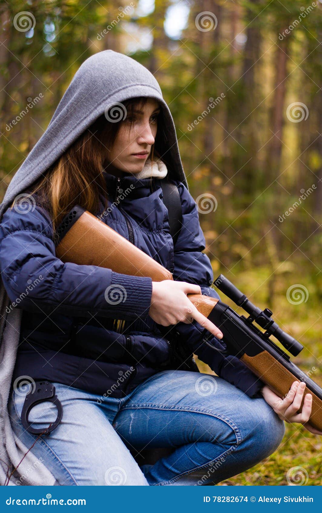 Young Pretty Girl with Rifle Stock Photo - Image of optical, girl: 78282674