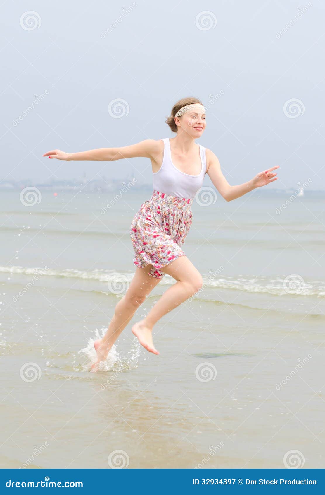 Young pretty woman running stock image. Image of lifestyle - 32934397