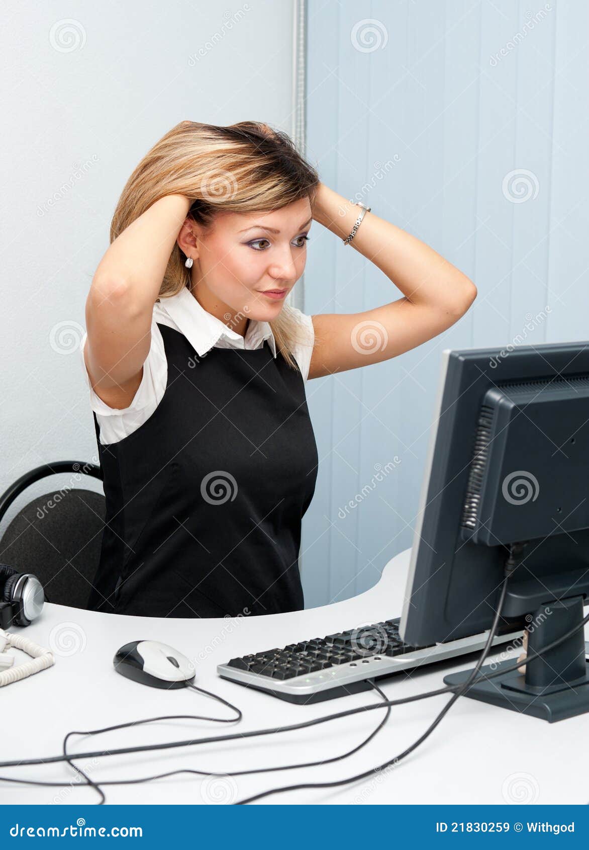 Young Puzzled Woman at Computer Stock Image - Image of administrative ...