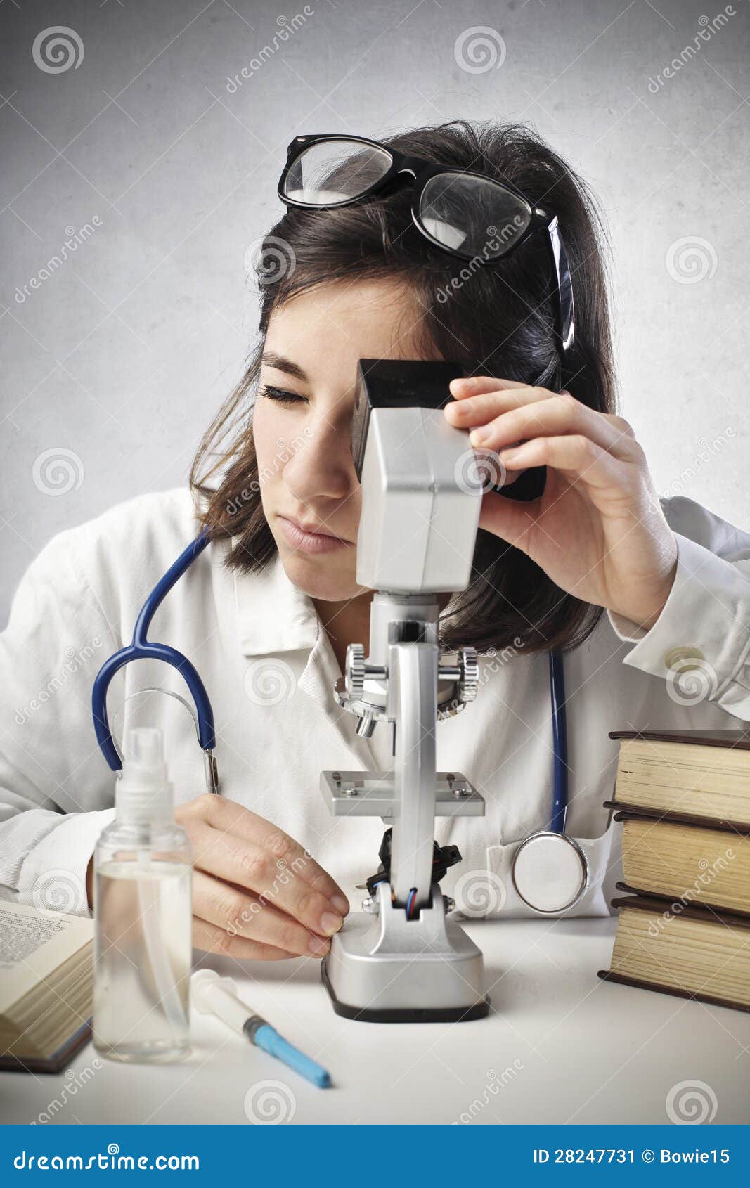Young Researcher stock image. Image of table, experiment - 28247731