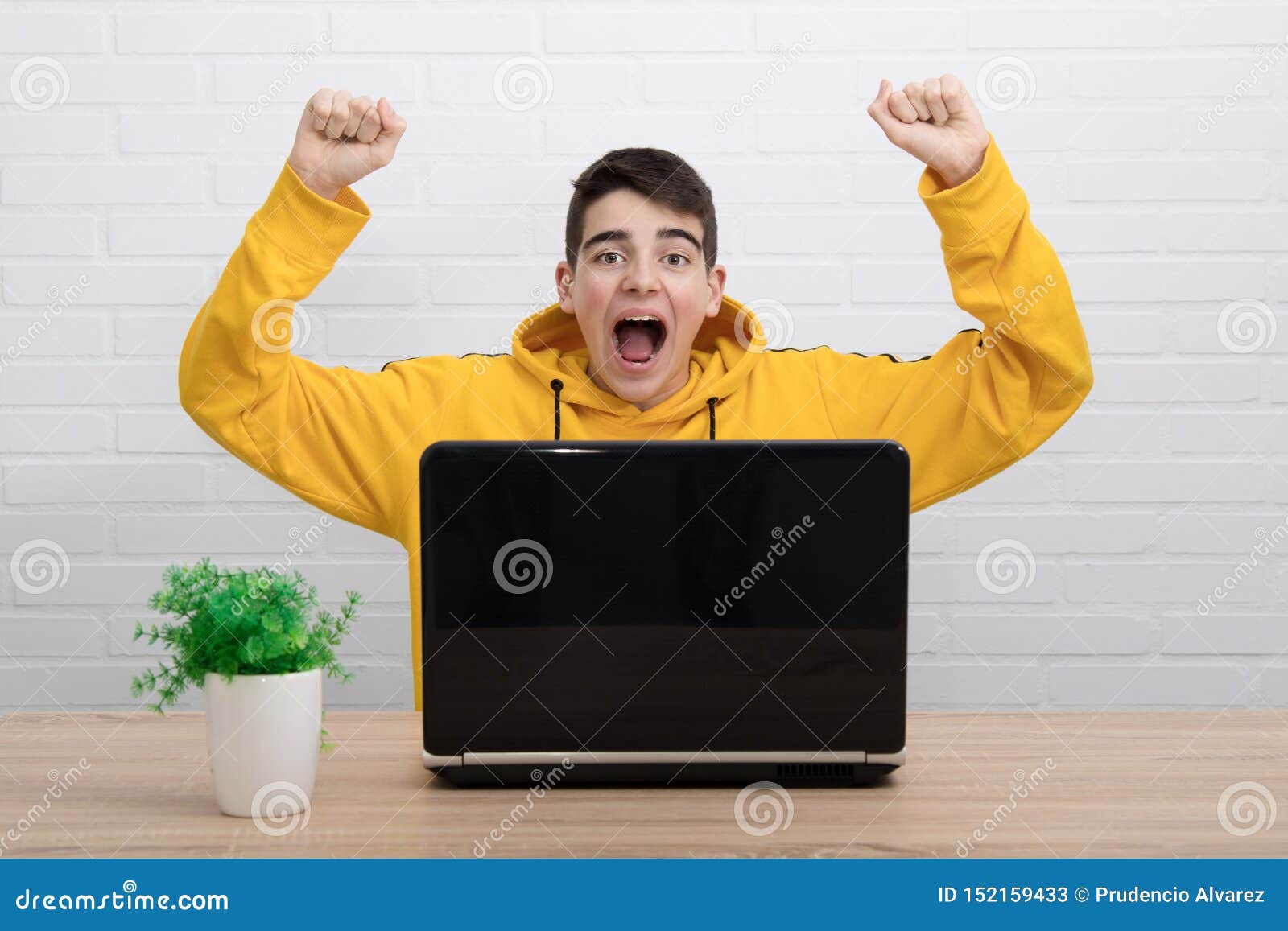 Young Student with Computer Stock Image - Image of happy, screen: 152159433