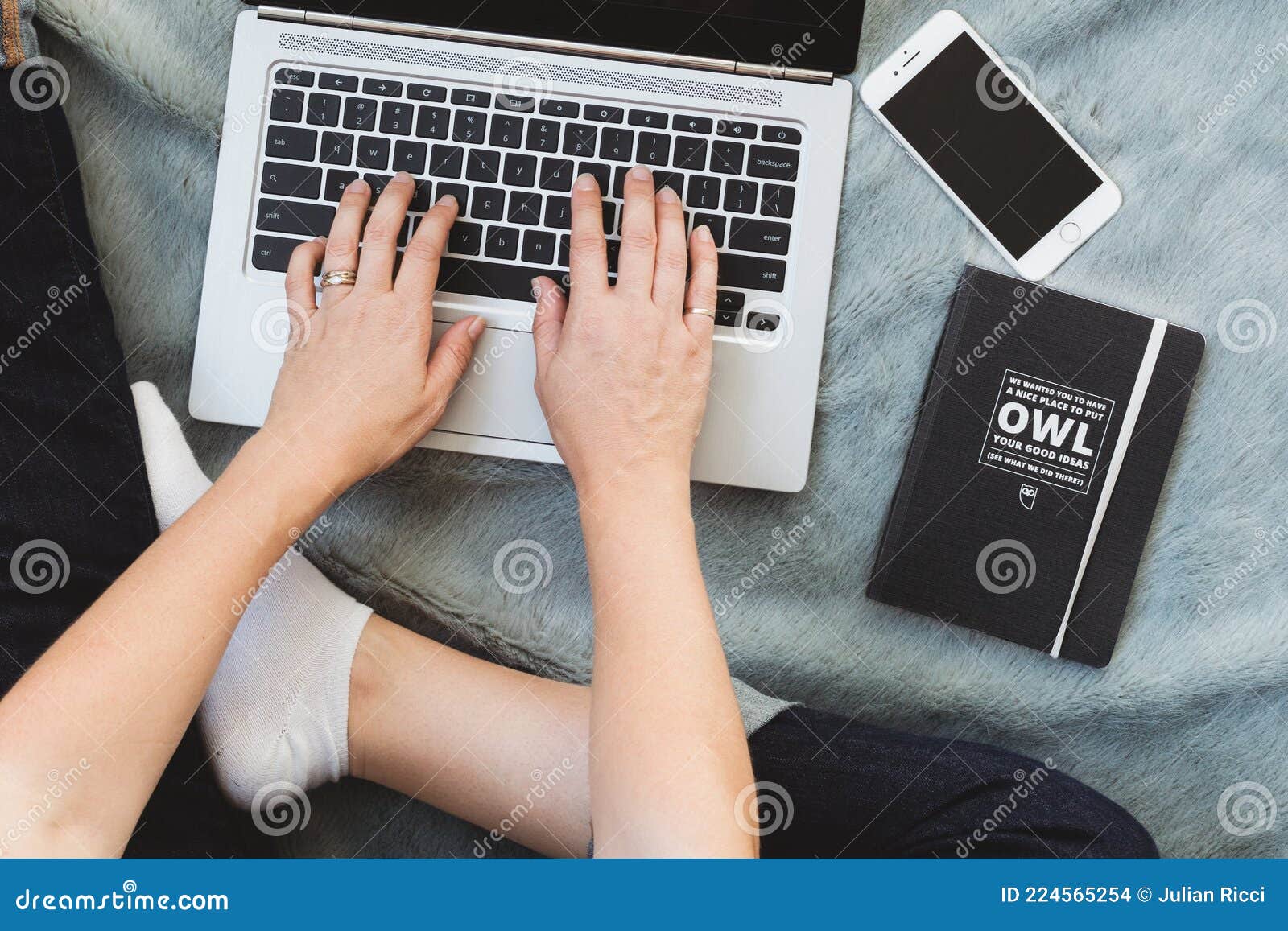 Young Student Studying at Home Stock Photo - Image of student, escola ...