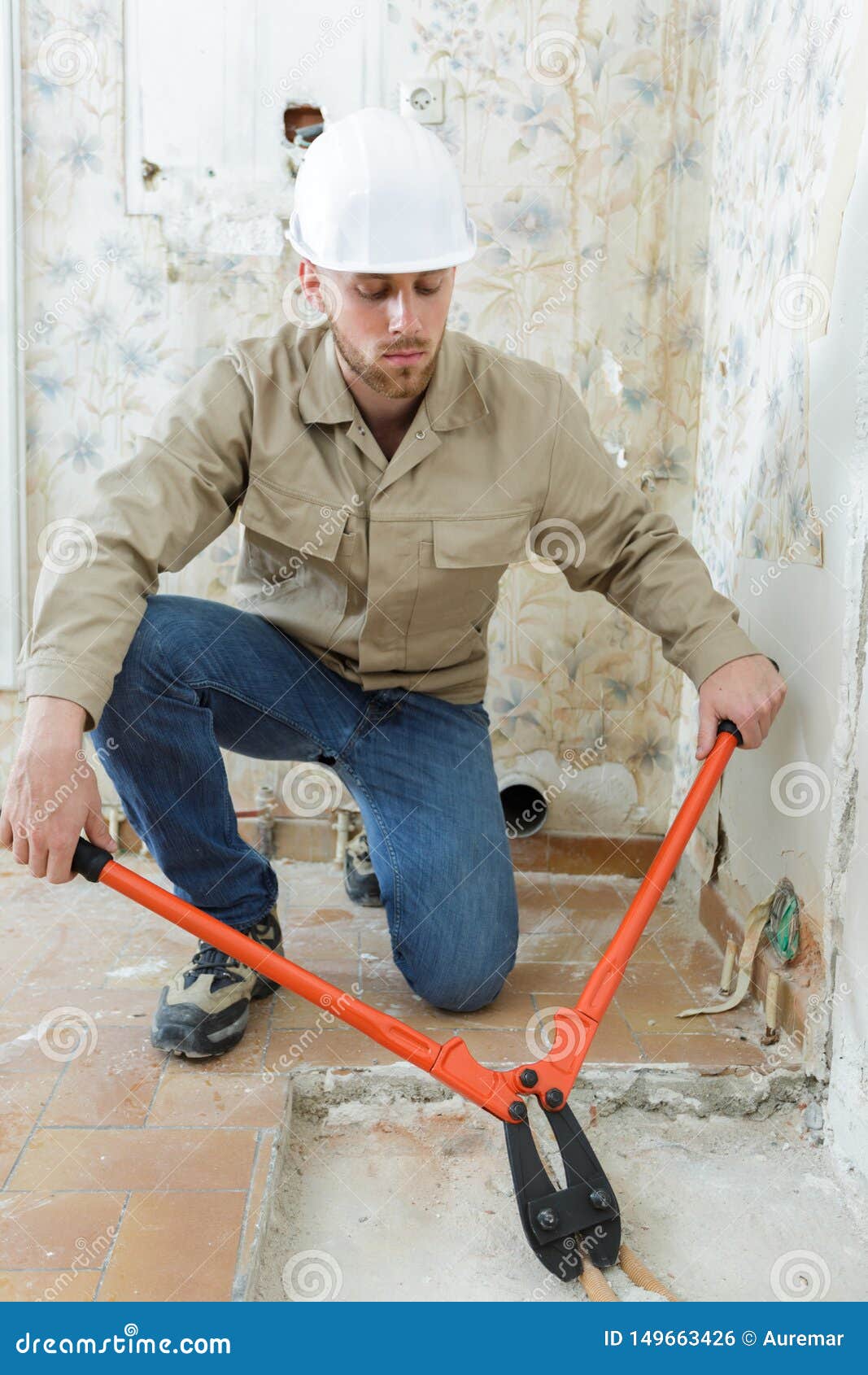 Young Tradesman Using Bolt Croppers Stock Photo - Image of croppers ...