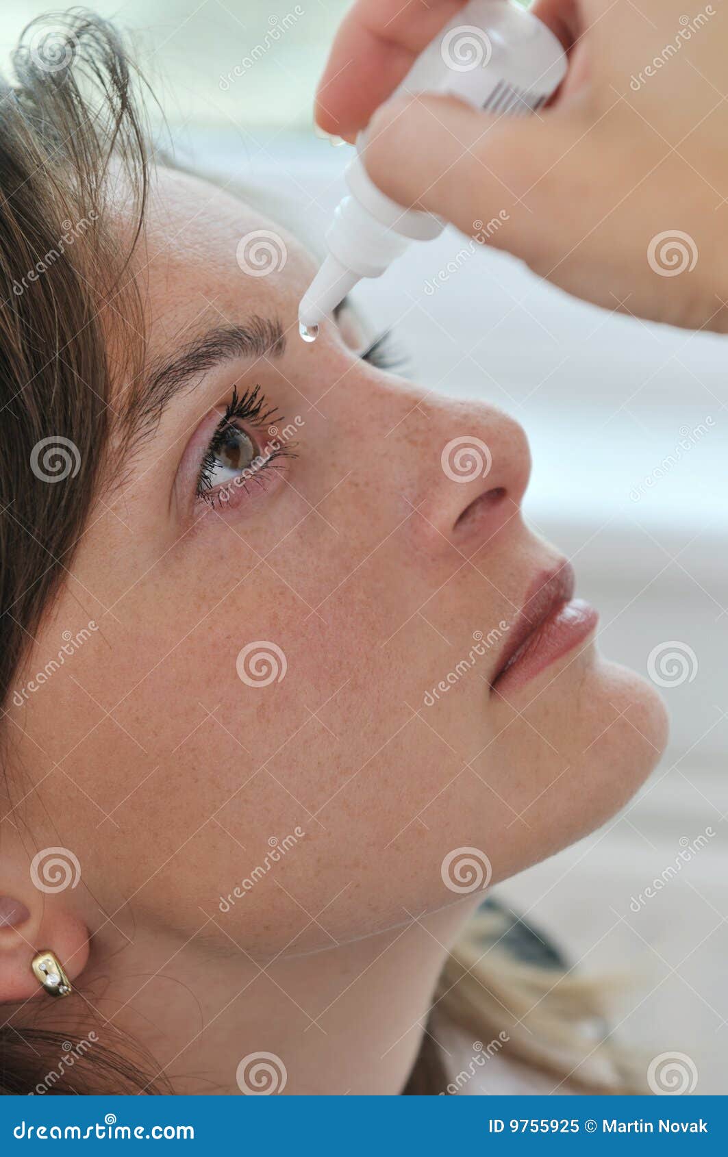 307 Applying Drops Eyes Woman Young Stock Photos - Free & Royalty-Free ...