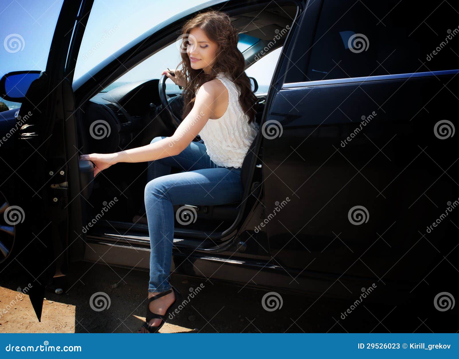 Young woman in the car stock image. Image of happy, beautiful - 29526023