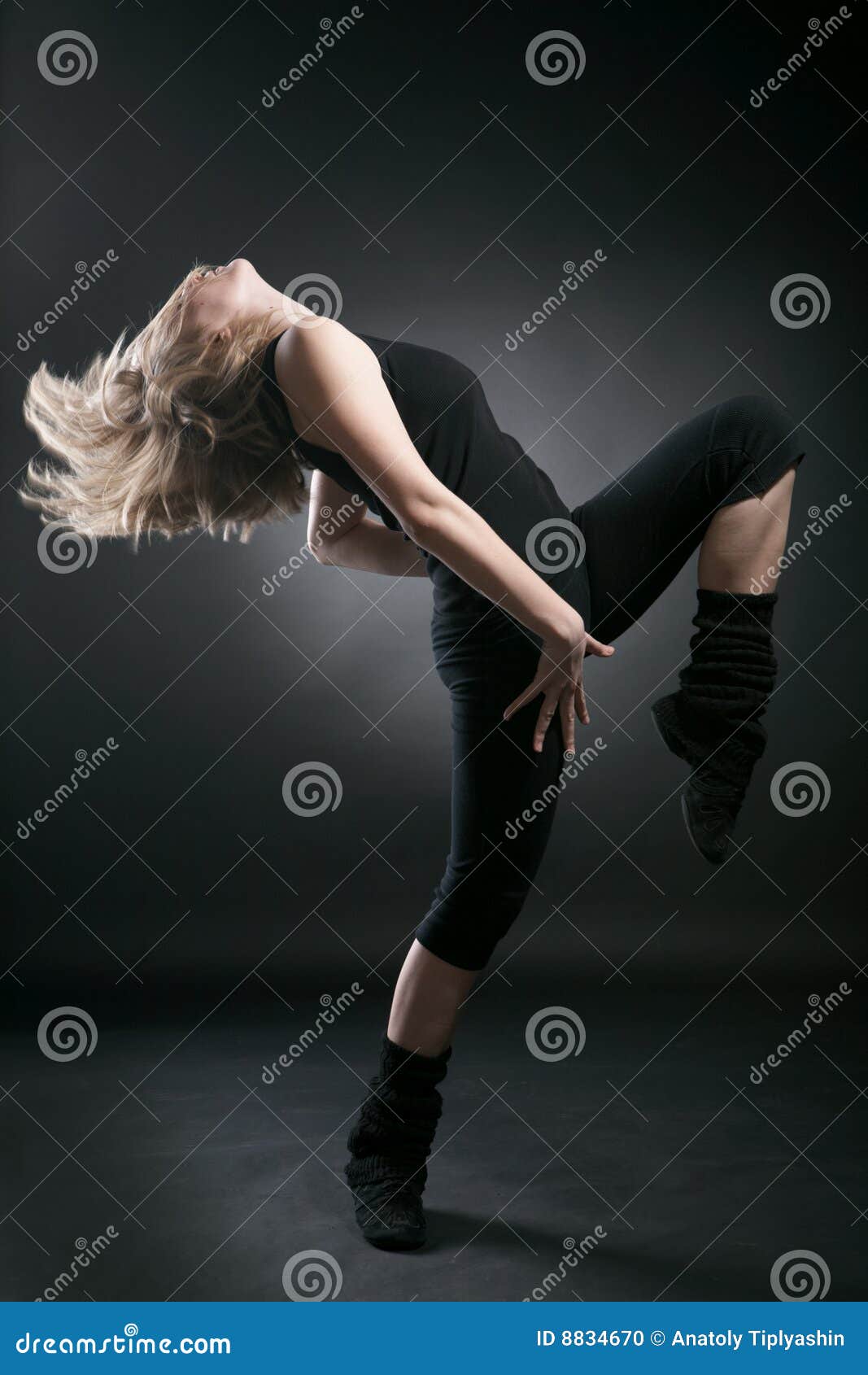 2,060 Woman Breakdancer Stock Photos - Free & Royalty-Free Stock Photos ...