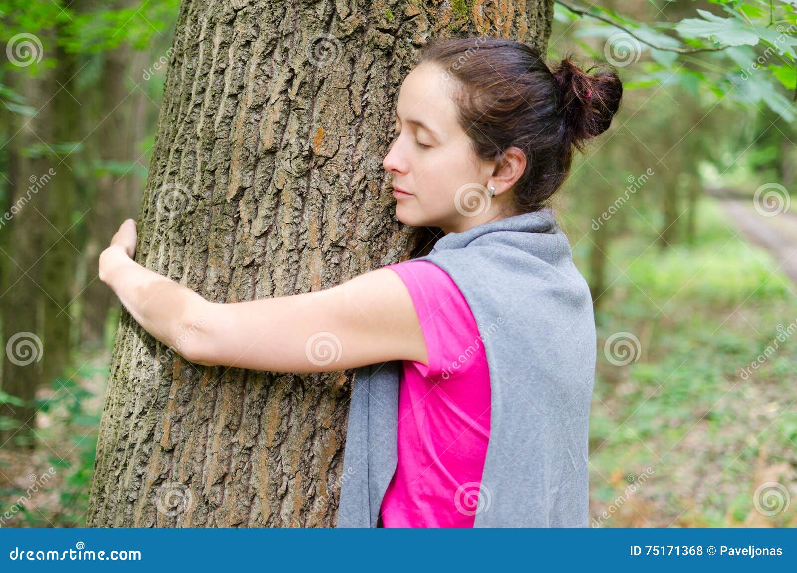 Young woman embraces tree stock photo. Image of restart - 75171368