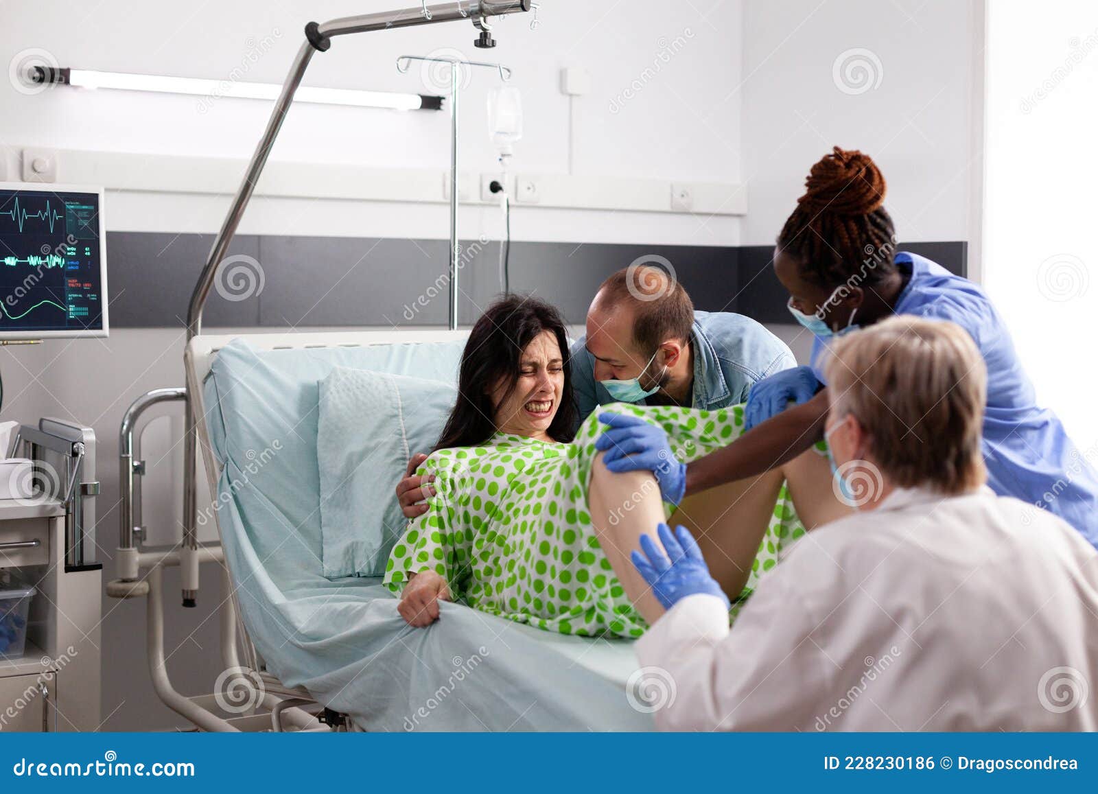 Young Woman Giving Birth To Child in Hospital Ward Stock Photo - Image ... Young Woman Giving Birth To Child in Hospital Ward Stock Photo - Image ...