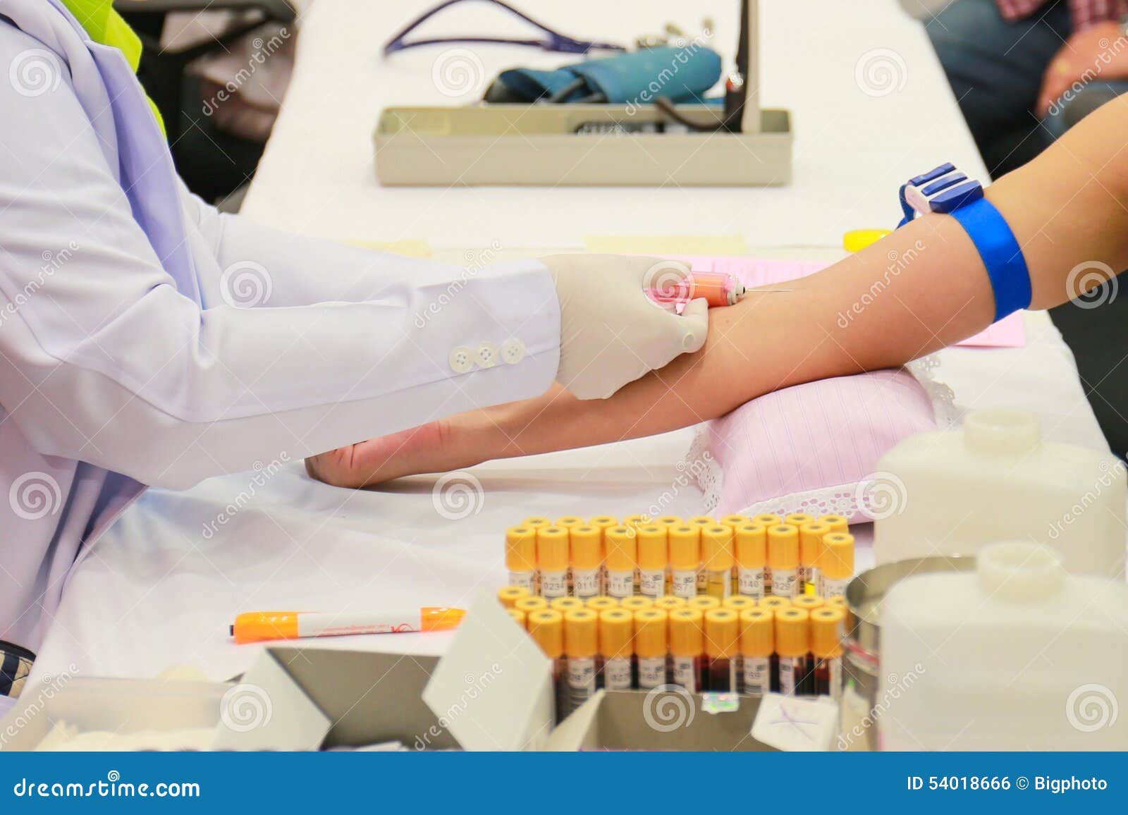Young Woman Having Blood Test Stock Photo - Image of expertise, doctor ...