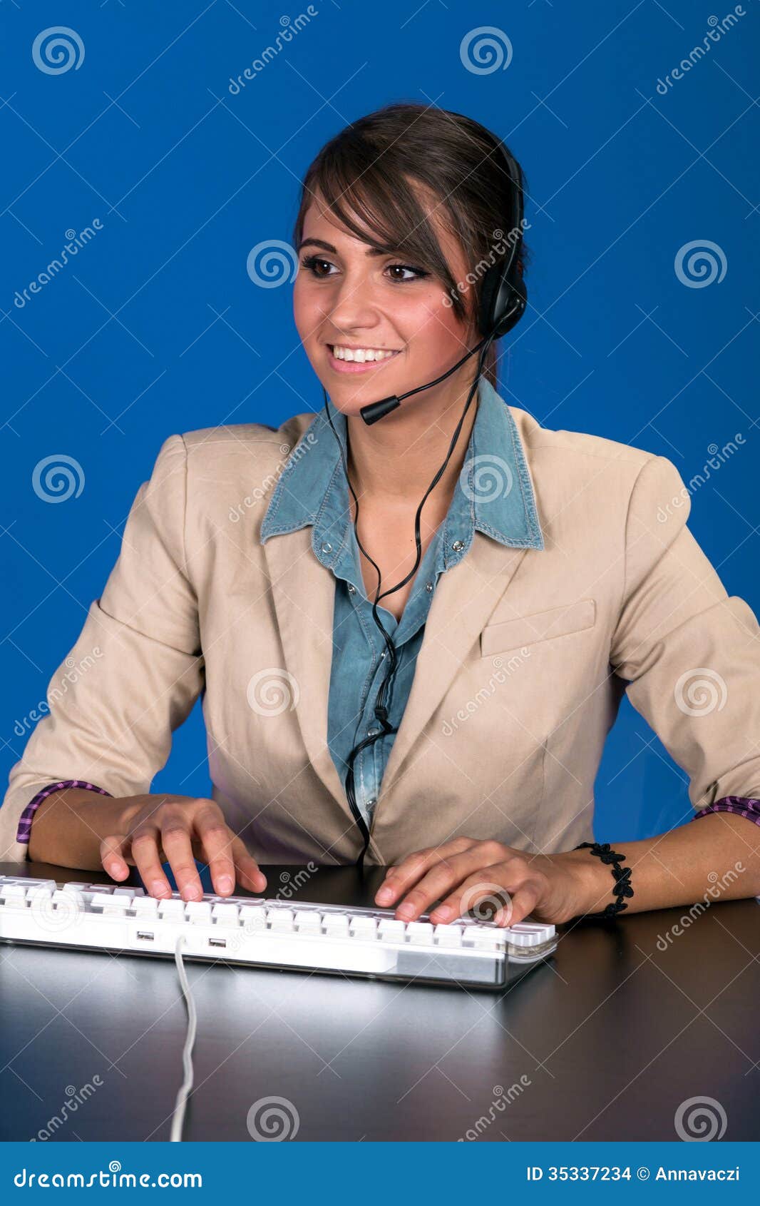 Young Woman at the Helpdesk Stock Photo - Image of communicating ...