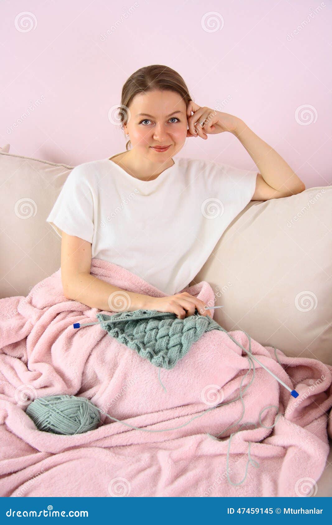 Young woman knitting stock image. Image of design, alpaca - 47459145