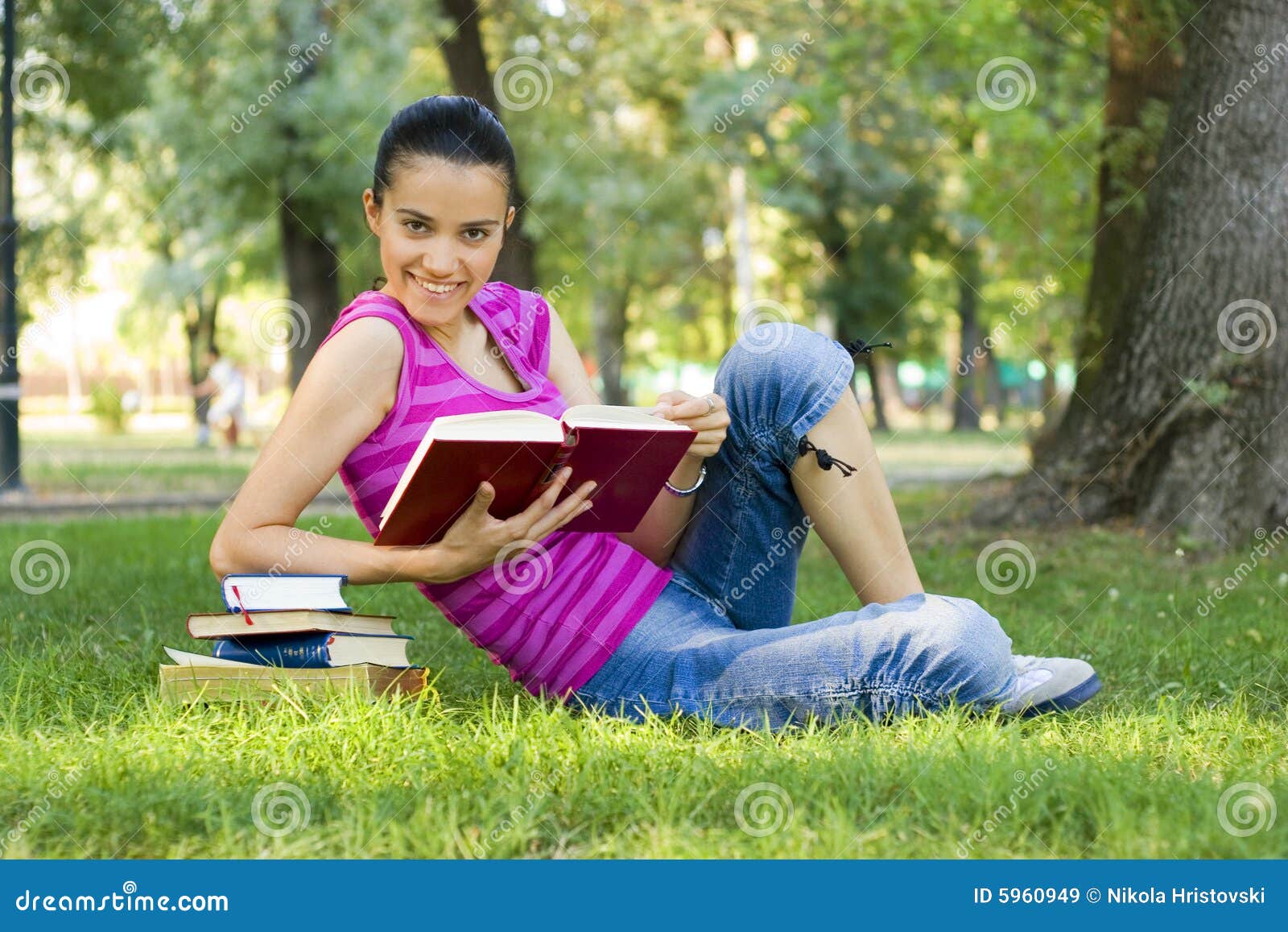 Young Woman Reading Outdoor Stock Image - Image of person, read: 5960949