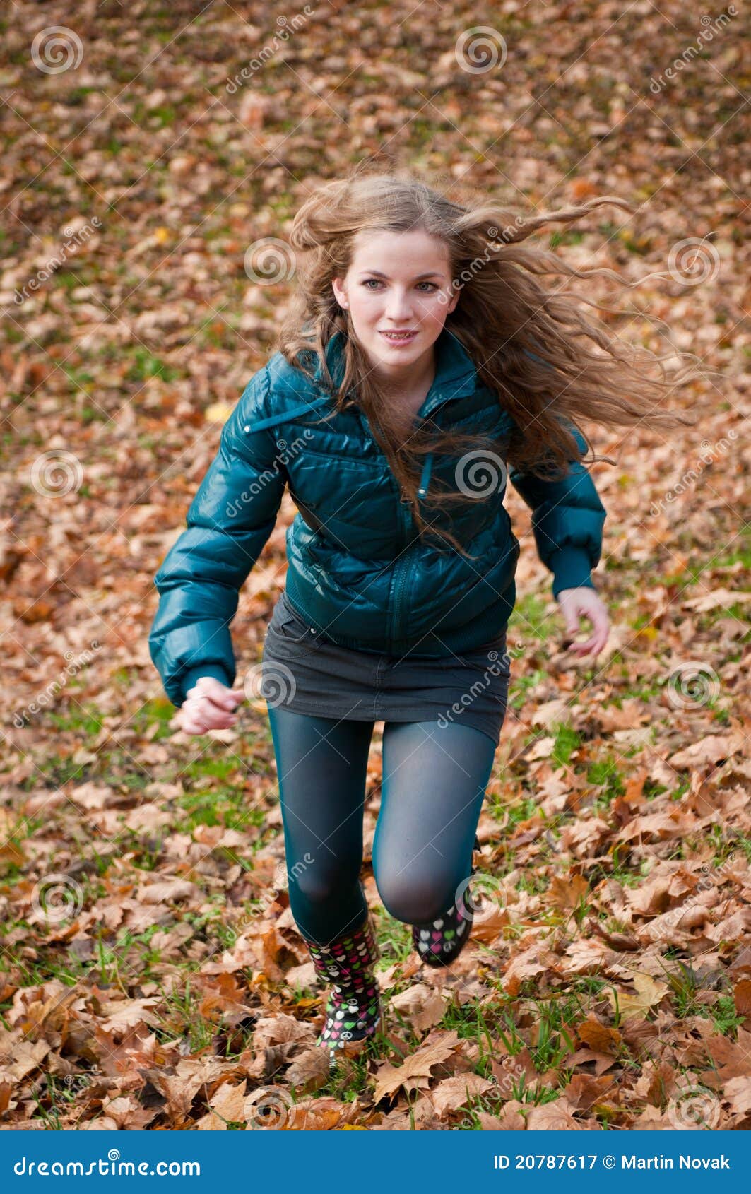 Young woman runing stock image. Image of pleasure, enjoymant - 20787617