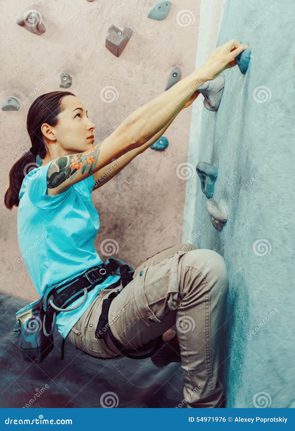 Young Woman Starting Climbing Stock Photo - Image of hobby, sack: 54971976